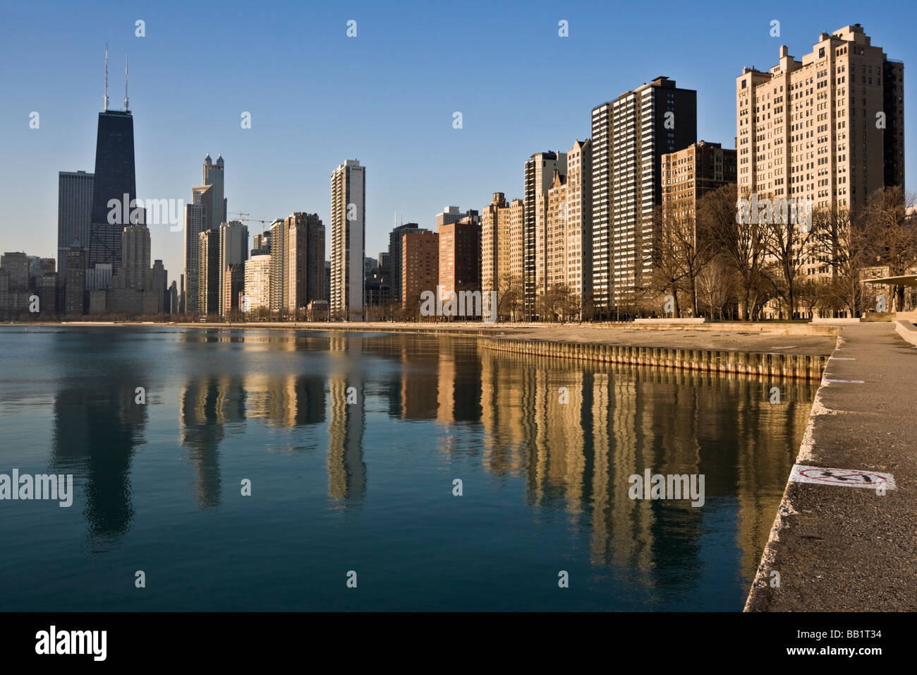 Lake shore drive chicago sears tower hi-res stock photography and ...