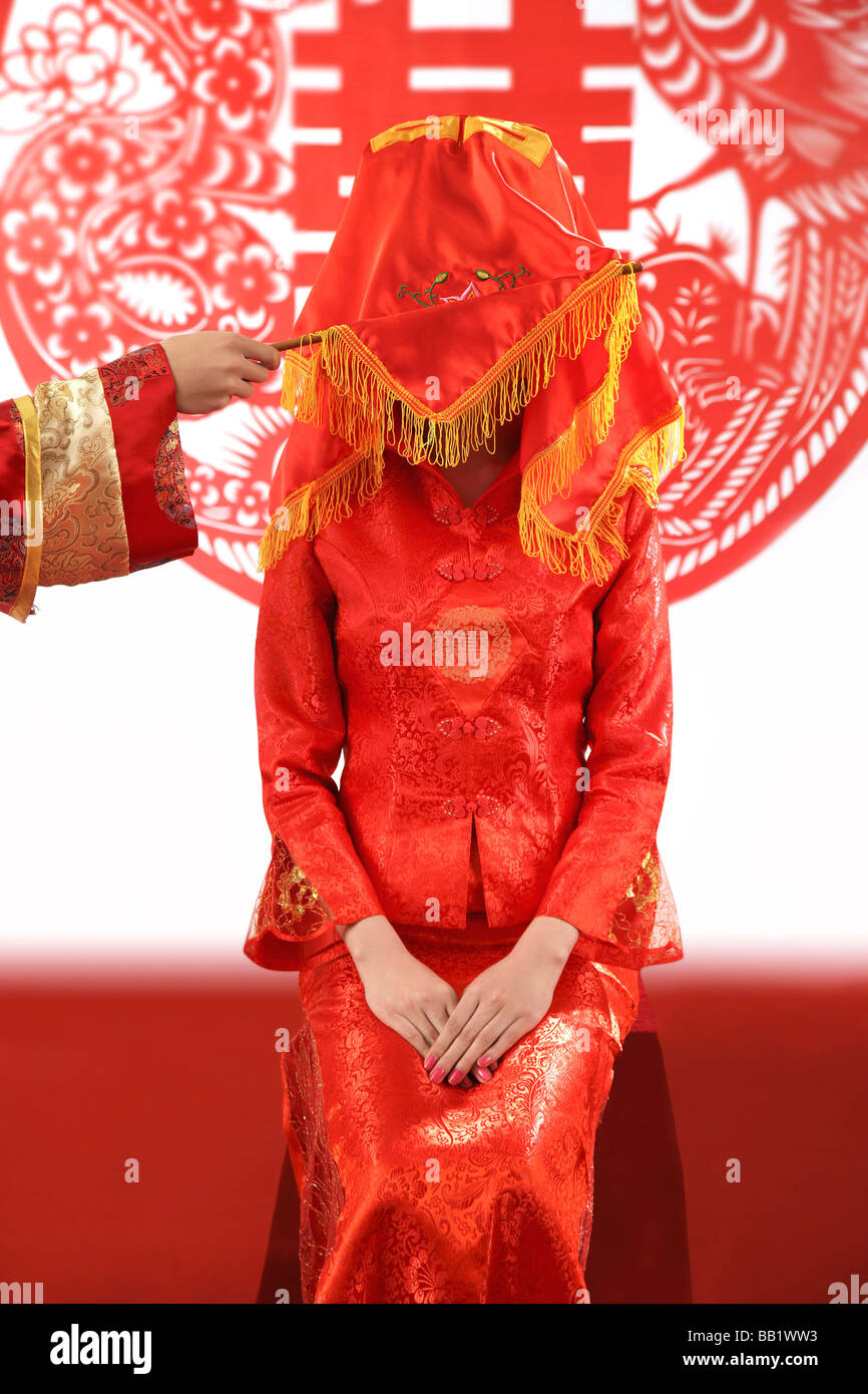 Chinese traditional wedding ceremony Stock Photo - Alamy