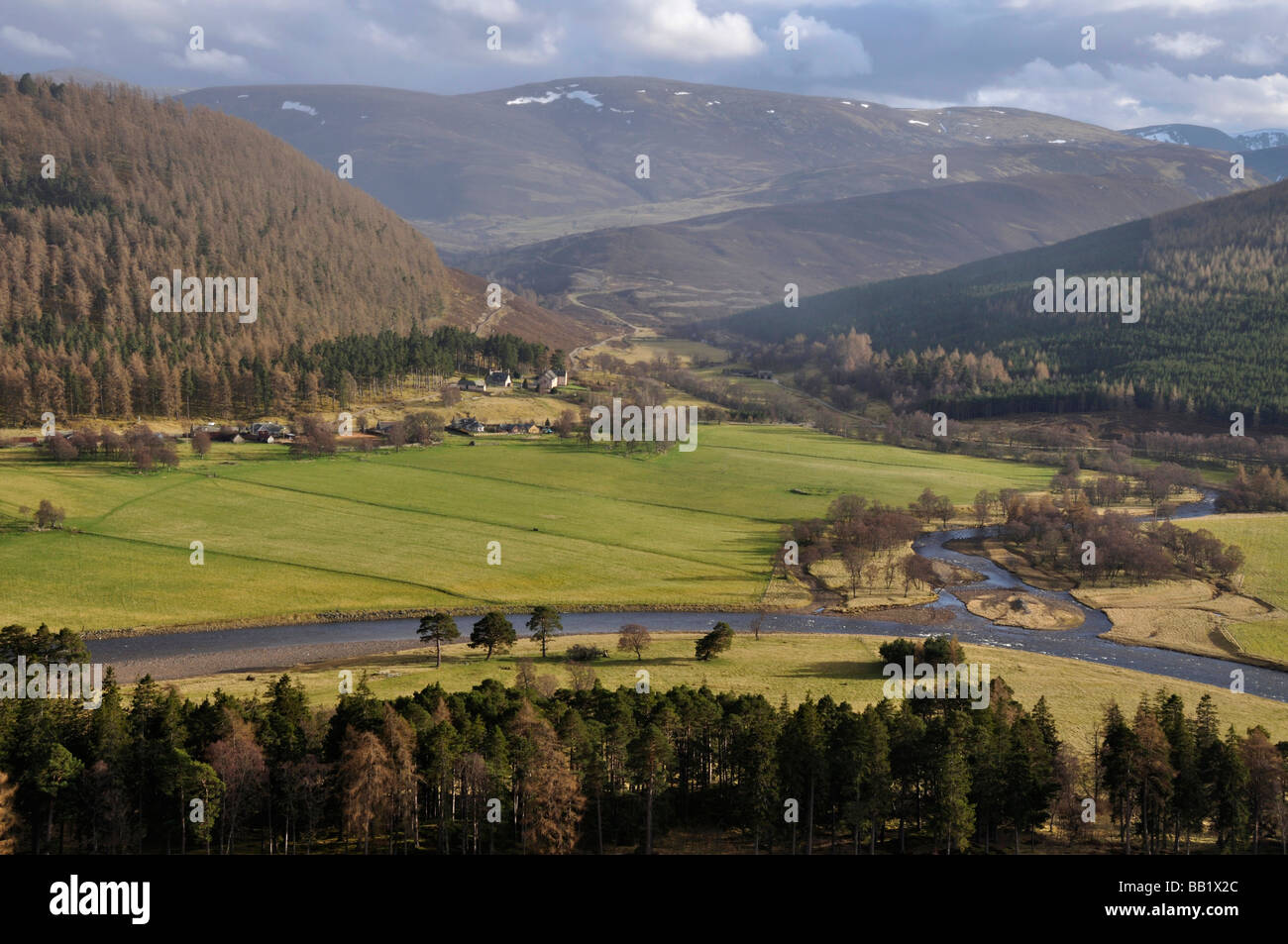 Linn of dee braemar hi-res stock photography and images - Alamy