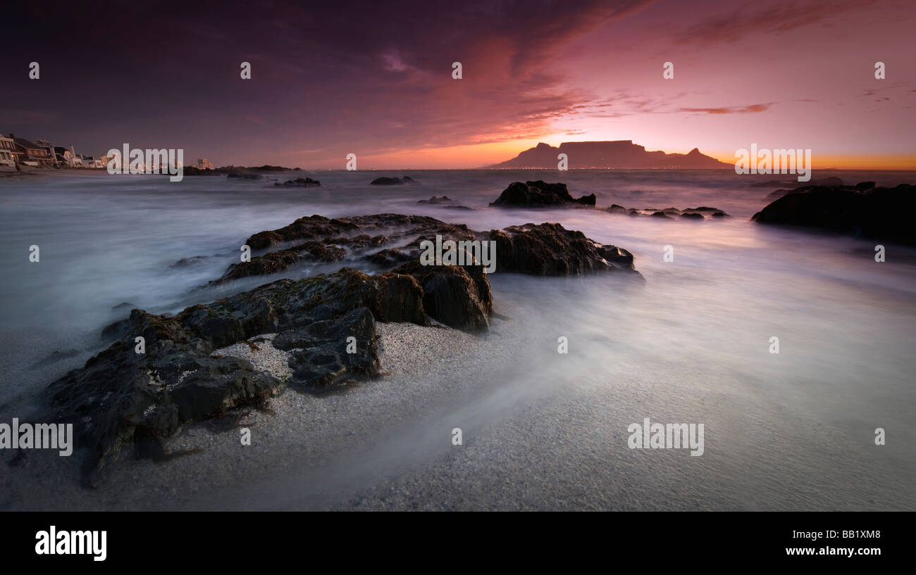 Sunset with Table mountain, Bloubergstrand, Cape Town, Western Cape ...