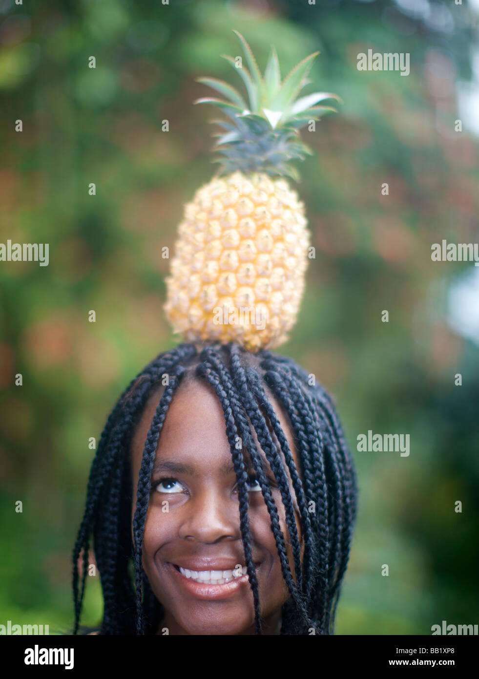 Woman with a pineapple on her head, Pietermaritzburg, KwaZulu-Natal ...