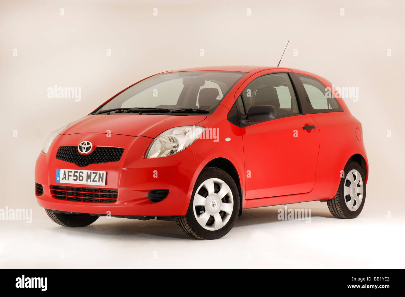 2006 Toyota Yaris Stock Photo - Alamy