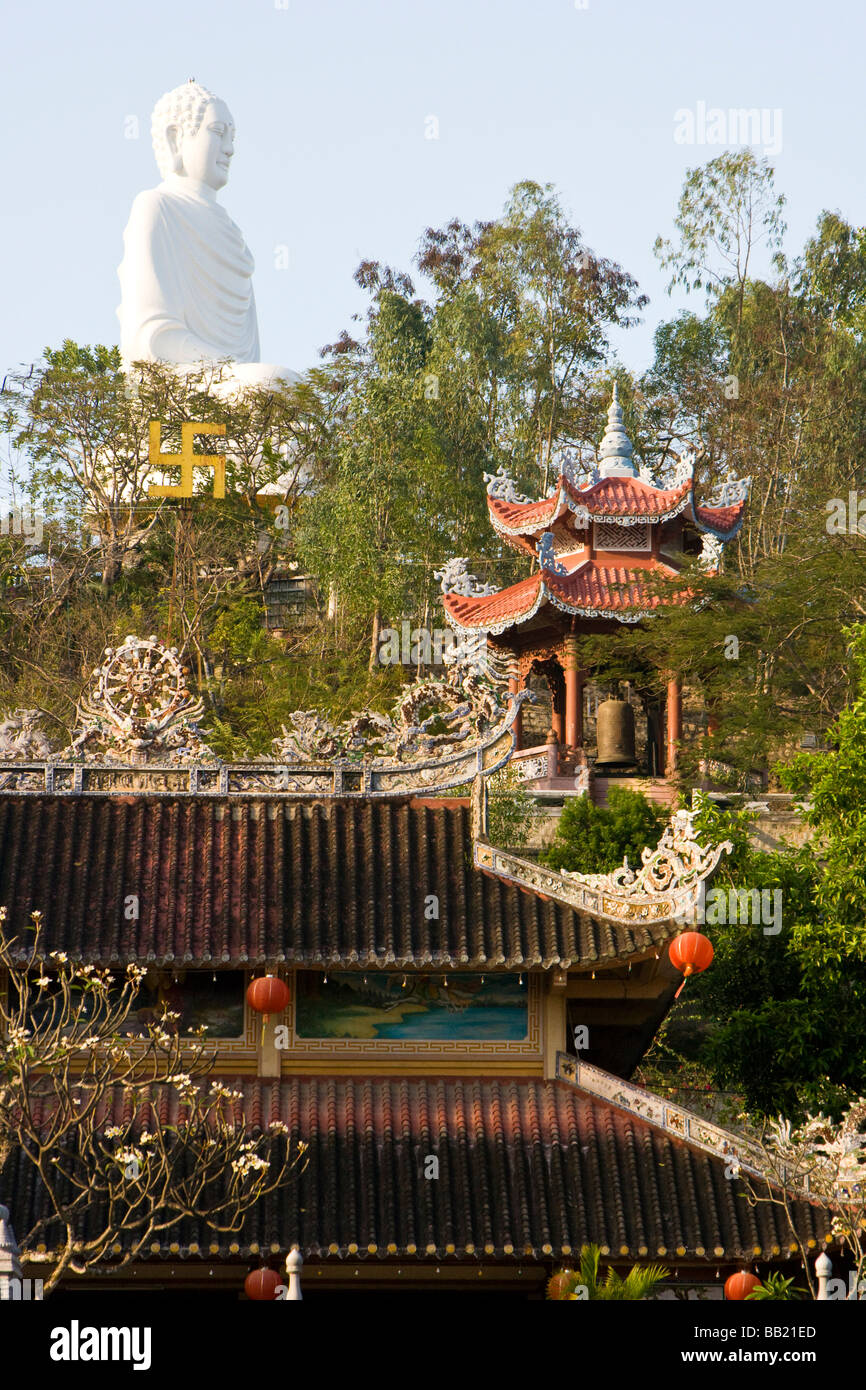 Giant white buddha sculpture, Long Son Pagoda, Nha Trang, South Central ...