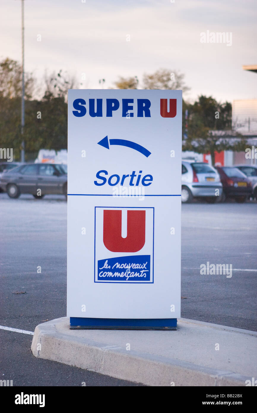 Garage Sign Charente France Stock Photo - Alamy