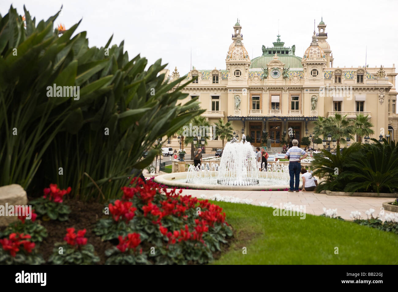 Monte carlo casino fountains hi-res stock photography and images - Alamy