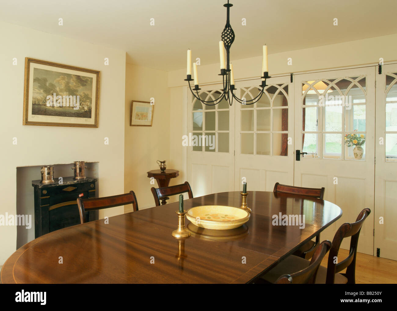UK dining room traditional style Stock Photo - Alamy
