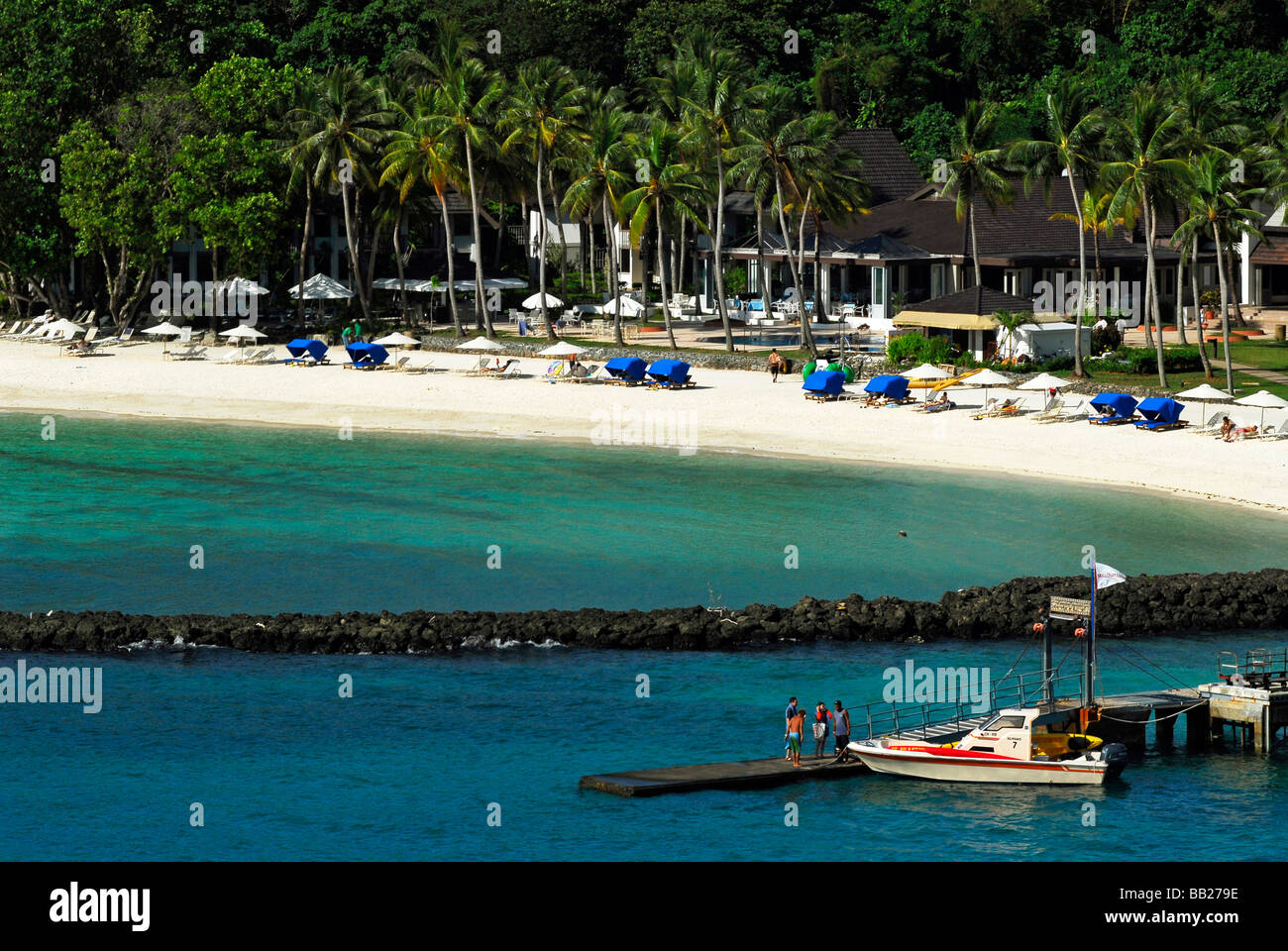 PALAU. People standing on a rocky pier Stock Photo - Alamy