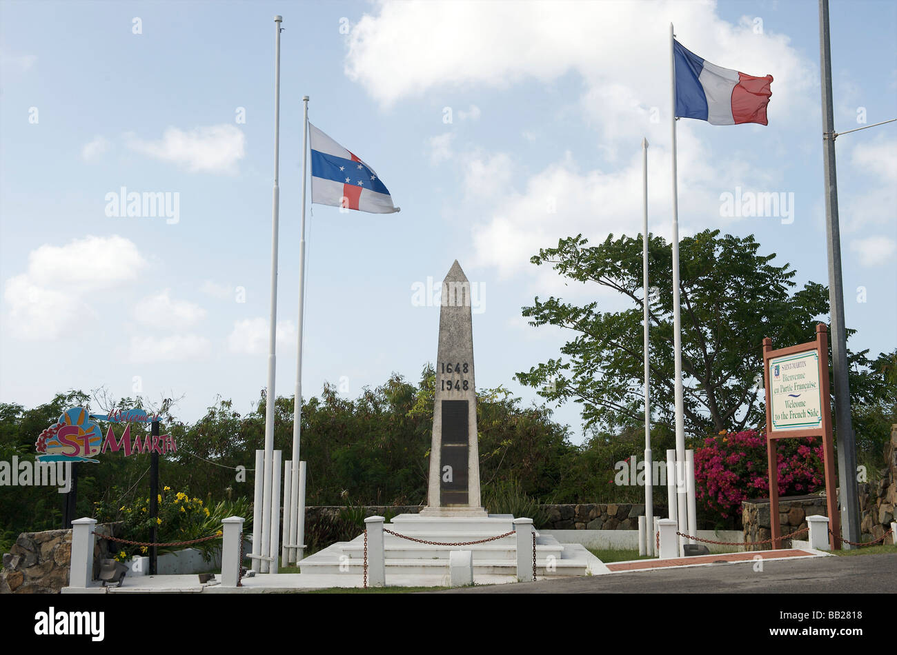 St Martin the border between the French and the Dutch part Stock Photo ...