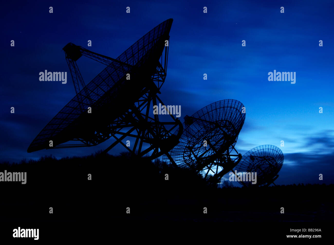 Radio telescop hi-res stock photography and images - Alamy
