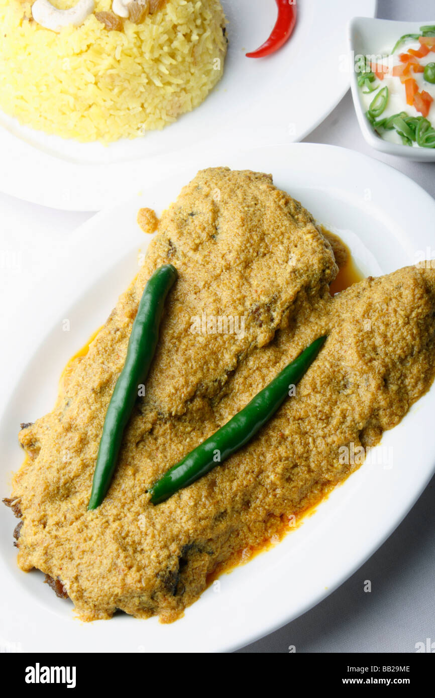 Ilish mach hi-res stock photography and images - Alamy