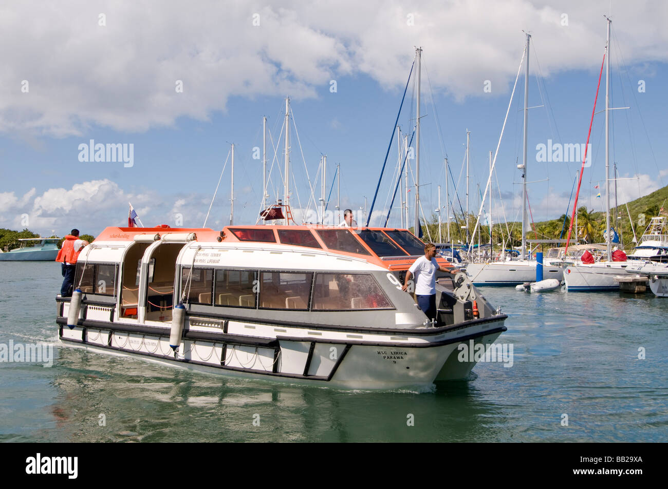 1600s boat hi-res stock photography and images - Alamy