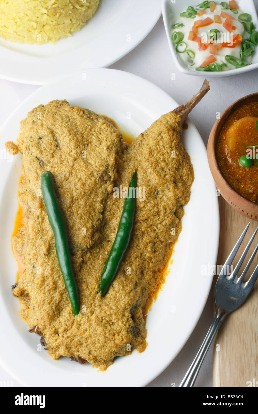 Ilish mach hi-res stock photography and images - Alamy