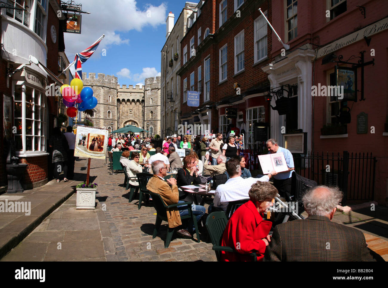England Berkshire Windsor Windsor Castle Street cafes in the old town ...