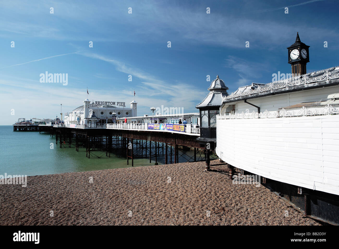 Beach brighton palace pier hi-res stock photography and images - Alamy