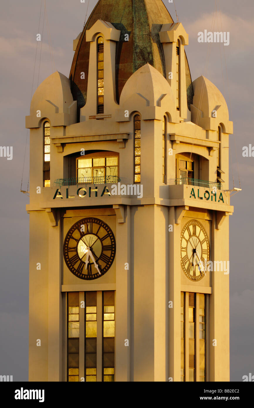 Aloha tower hi-res stock photography and images - Alamy