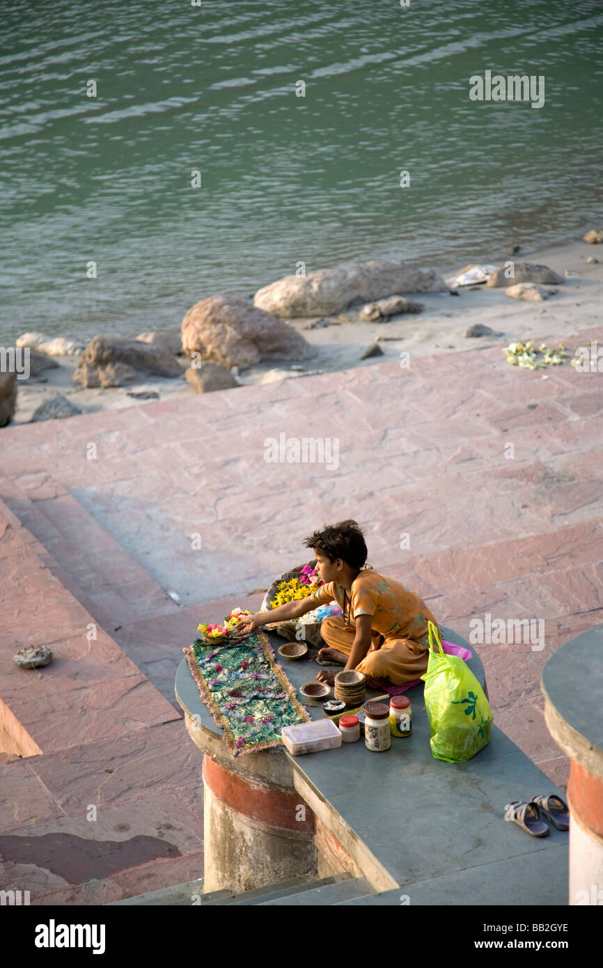 Rishikesh boy india hi-res stock photography and images - Alamy