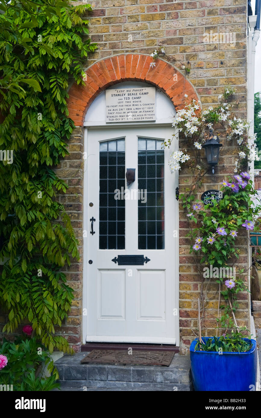 Letchmore heath hertfordshire landor cottages hi-res stock photography ...