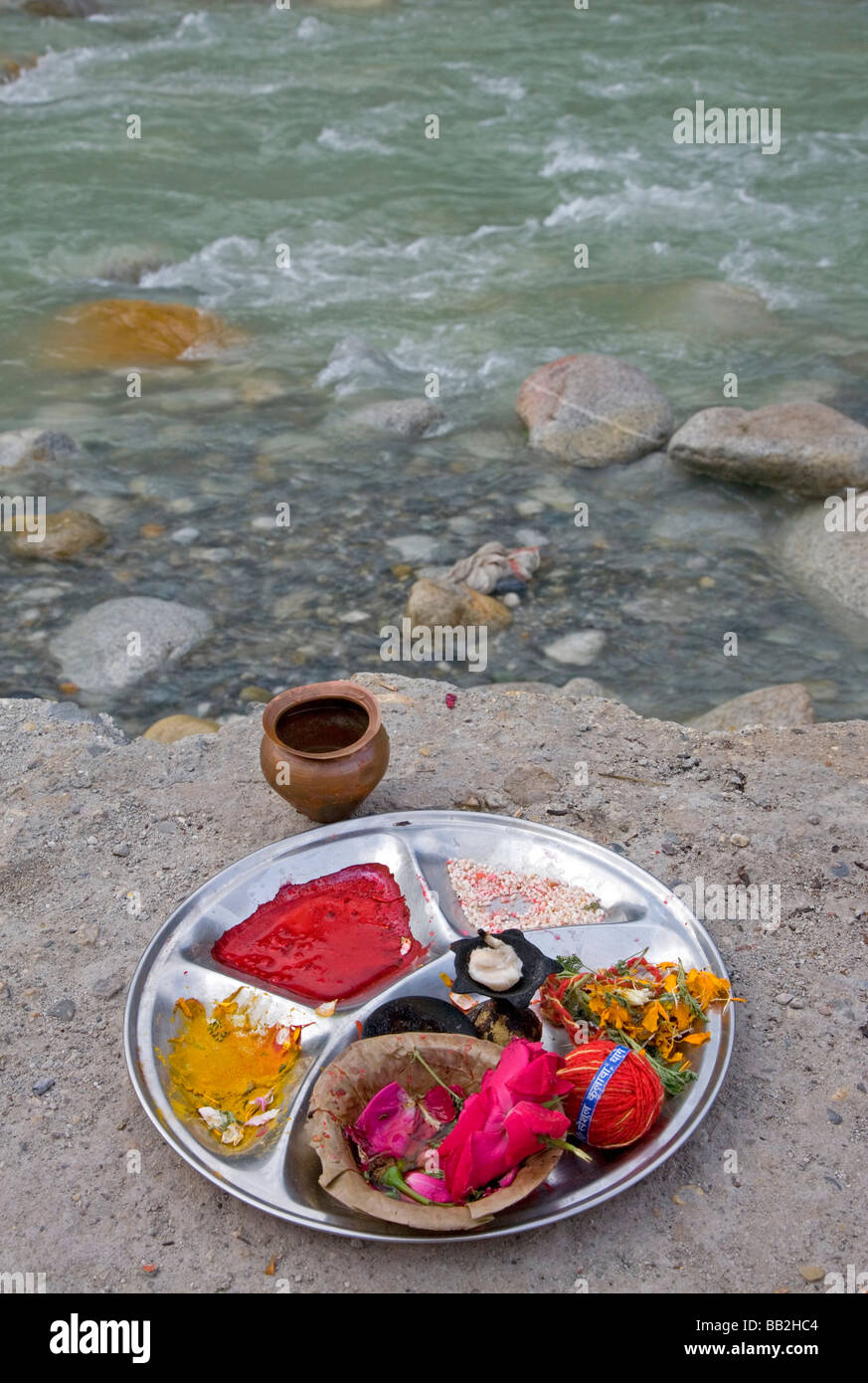 Hinduism puja tray hindu hi-res stock photography and images - Alamy
