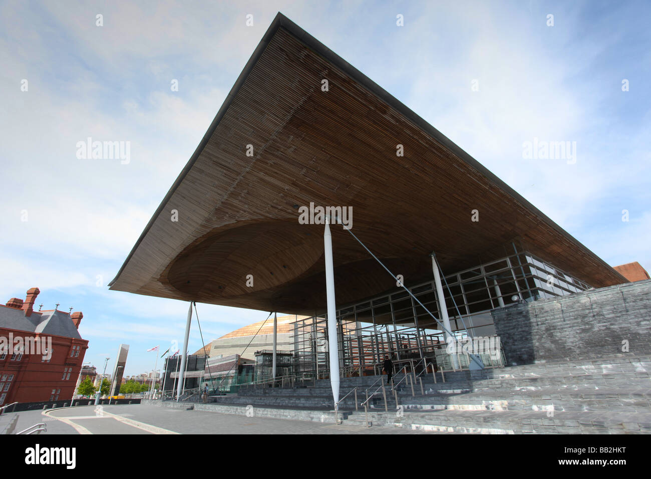 The Welsh National Assembly Government building overlooking Cardiff Bay ...