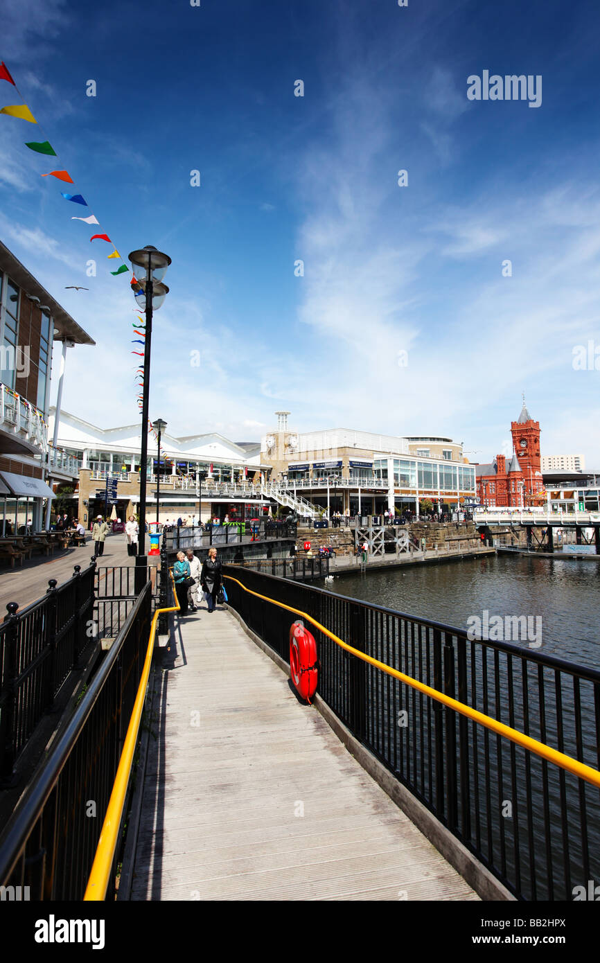 Welsh tourist attraction Cardiff Bay waterfront area with inner harbour ...