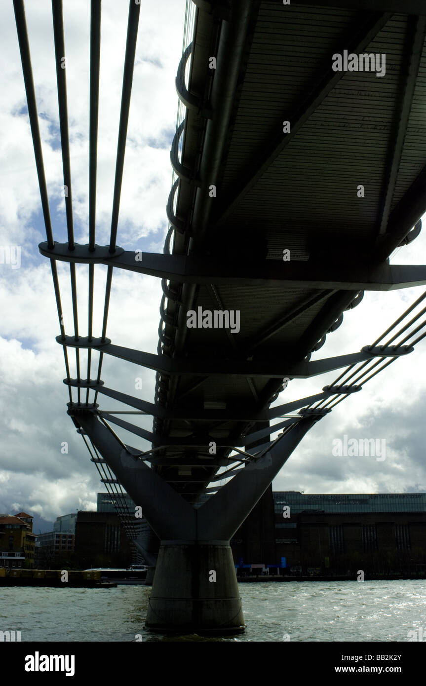 Angles bridge hi-res stock photography and images - Alamy