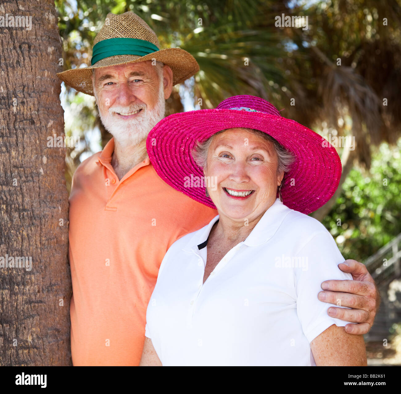 Man wearing two straw hats hi-res stock photography and images - Alamy