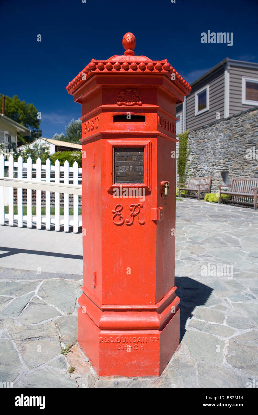 New zealand mail postbox hi-res stock photography and images - Alamy