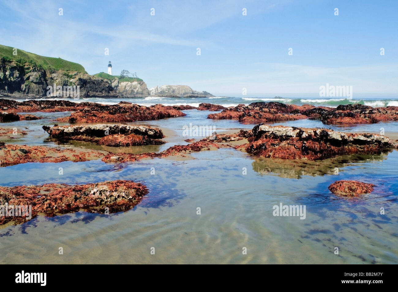 Low Tide at Yaquina Head Lighthouse; Yaquina Head Outstanding Natural ...