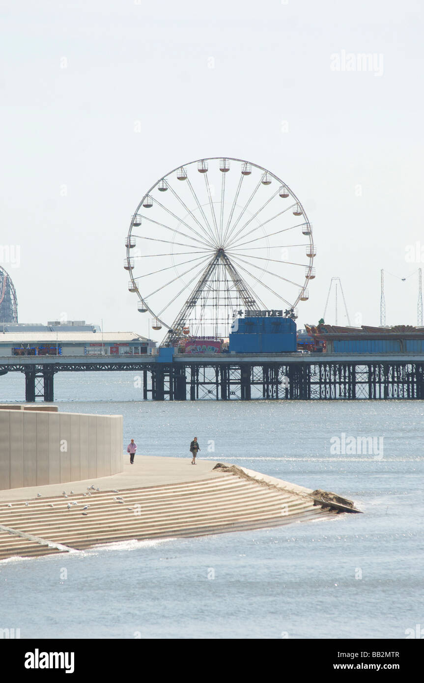 Flood protection work Blackpool seafront Stock Photo - Alamy