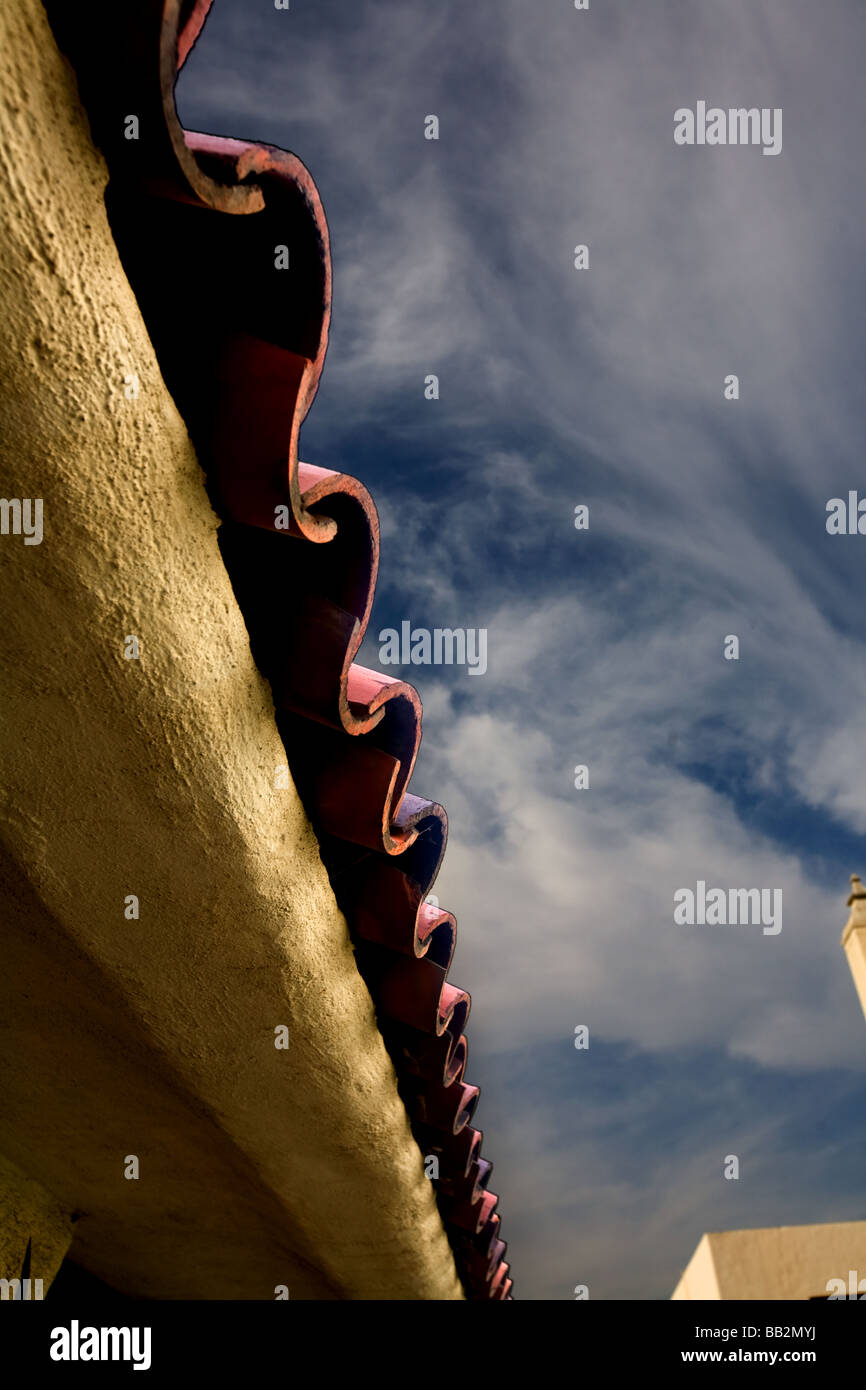 Eave hi-res stock photography and images - Alamy