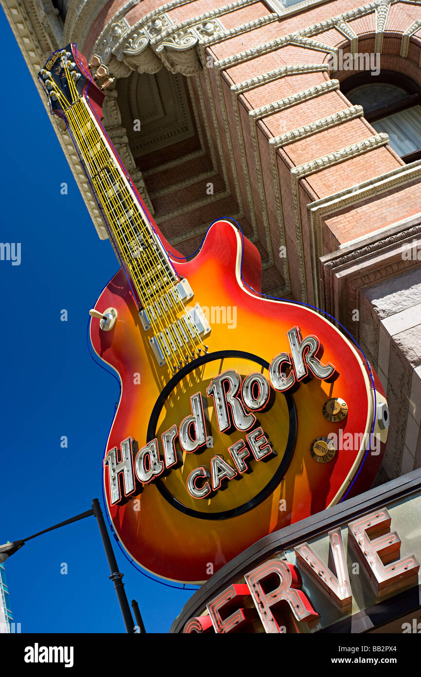 Guitar outside the hard rock cafe new york USA Stock Photo - Alamy