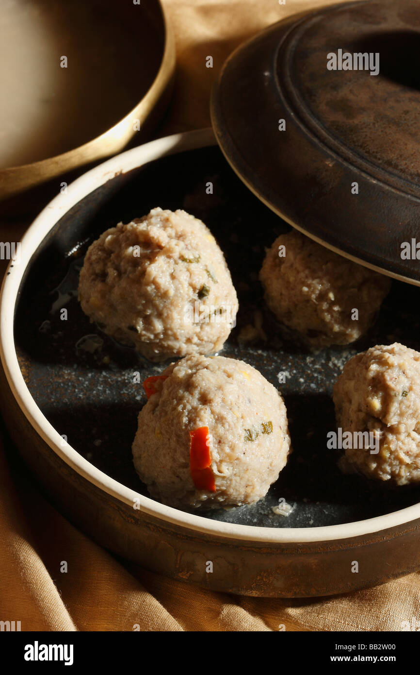 Kofta Nakhod - chickpea meatballs are flavored with cinnamon and mint ...