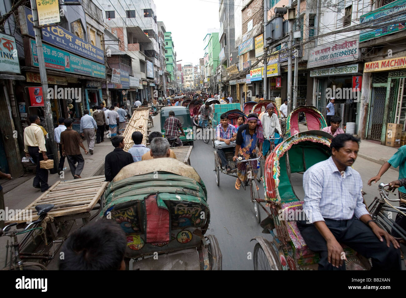 Daily Life in Bangladesh, A street scene of Dhaka's traffic Stock Photo ...