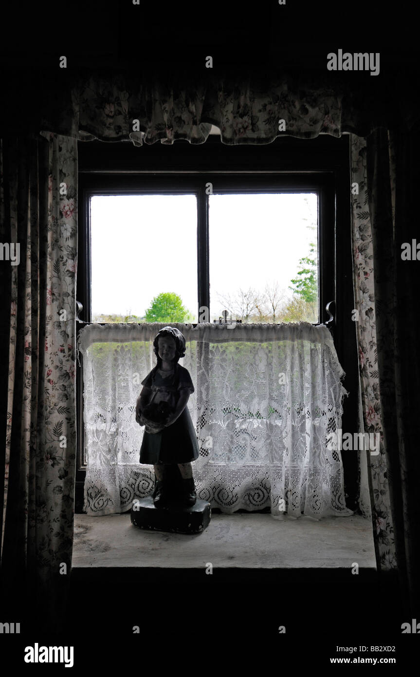 Old cottage interior hi-res stock photography and images - Alamy