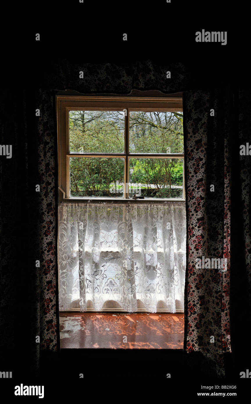 Old cottage interior hi-res stock photography and images - Alamy