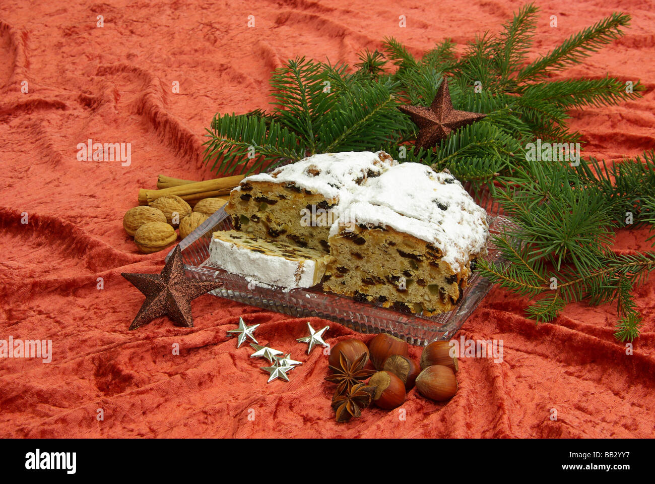 Christstollen stollen cake christmas hi-res stock photography and ...