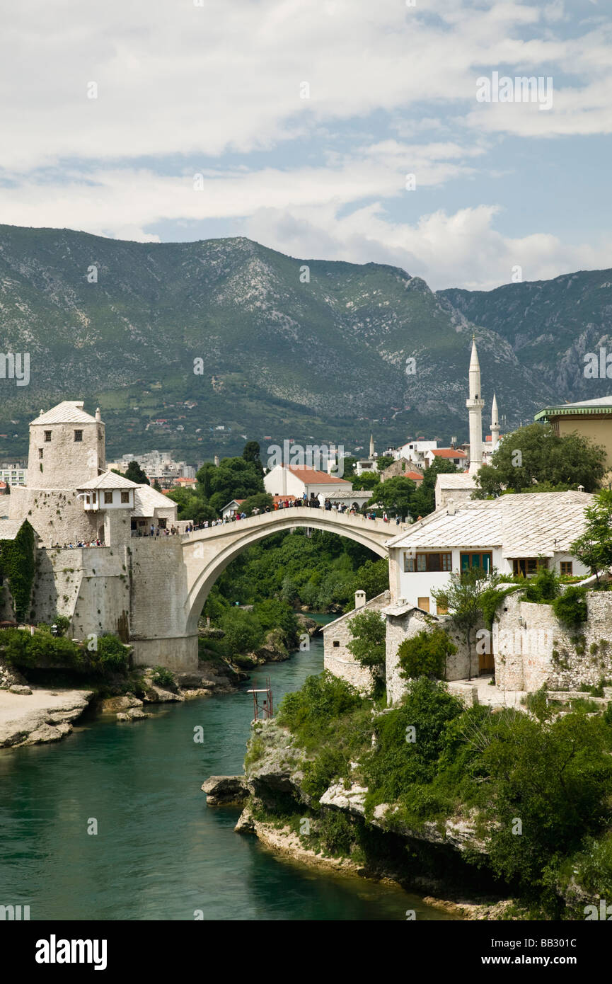 Stari most mostar destroyed hi-res stock photography and images - Alamy