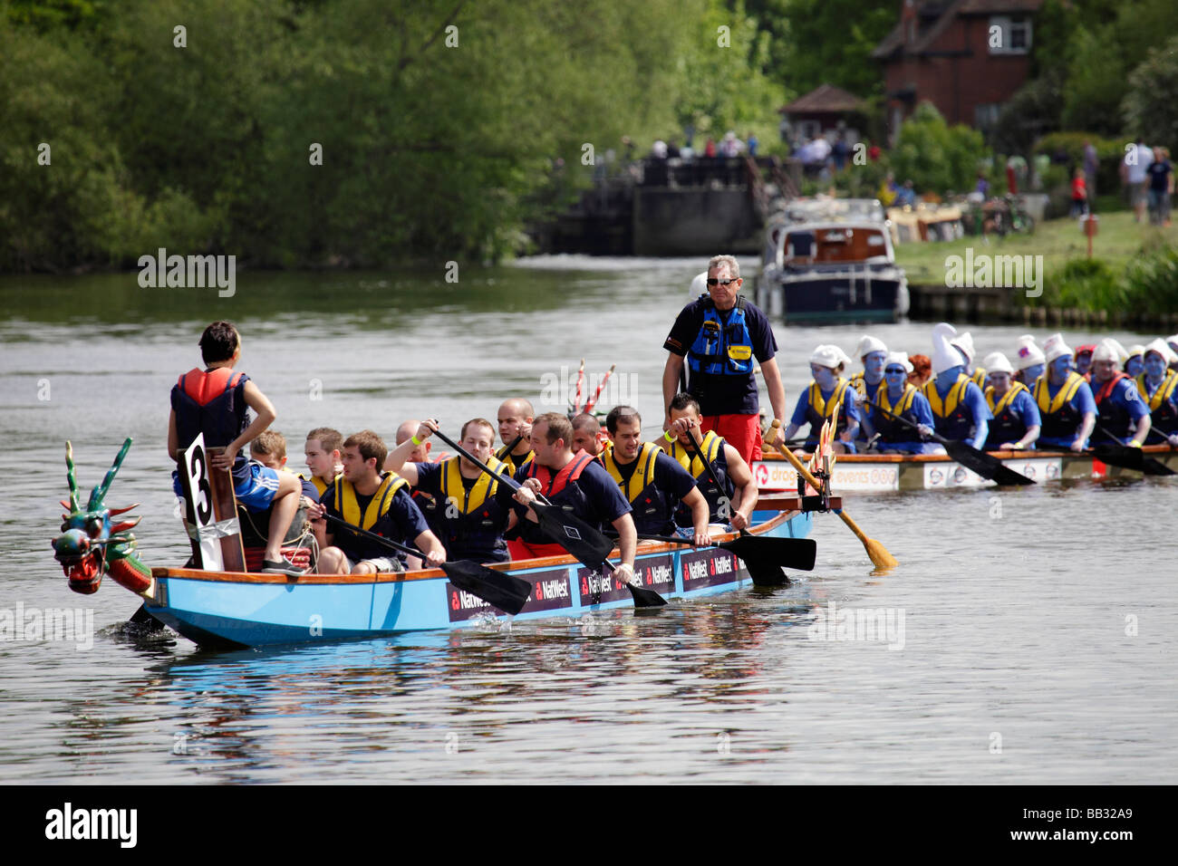 Dragon boat race abingdon hi-res stock photography and images - Alamy
