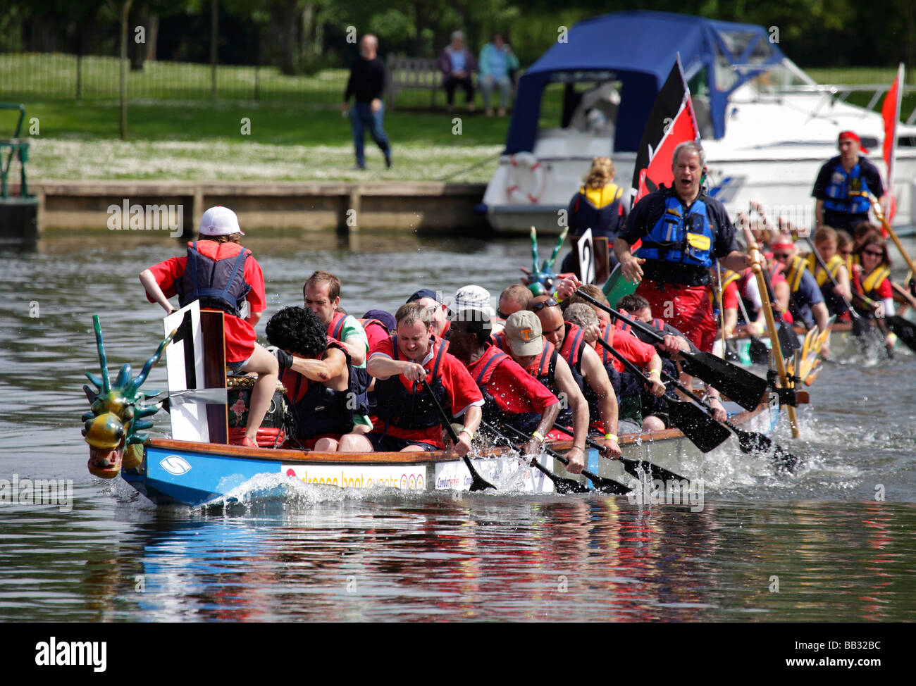 Dragon boat race abingdon hi-res stock photography and images - Alamy