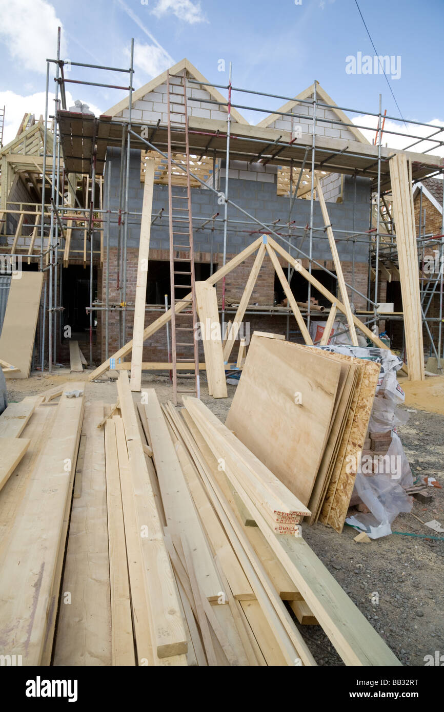 House building UK; New house housing building site, Billericay, Essex ...