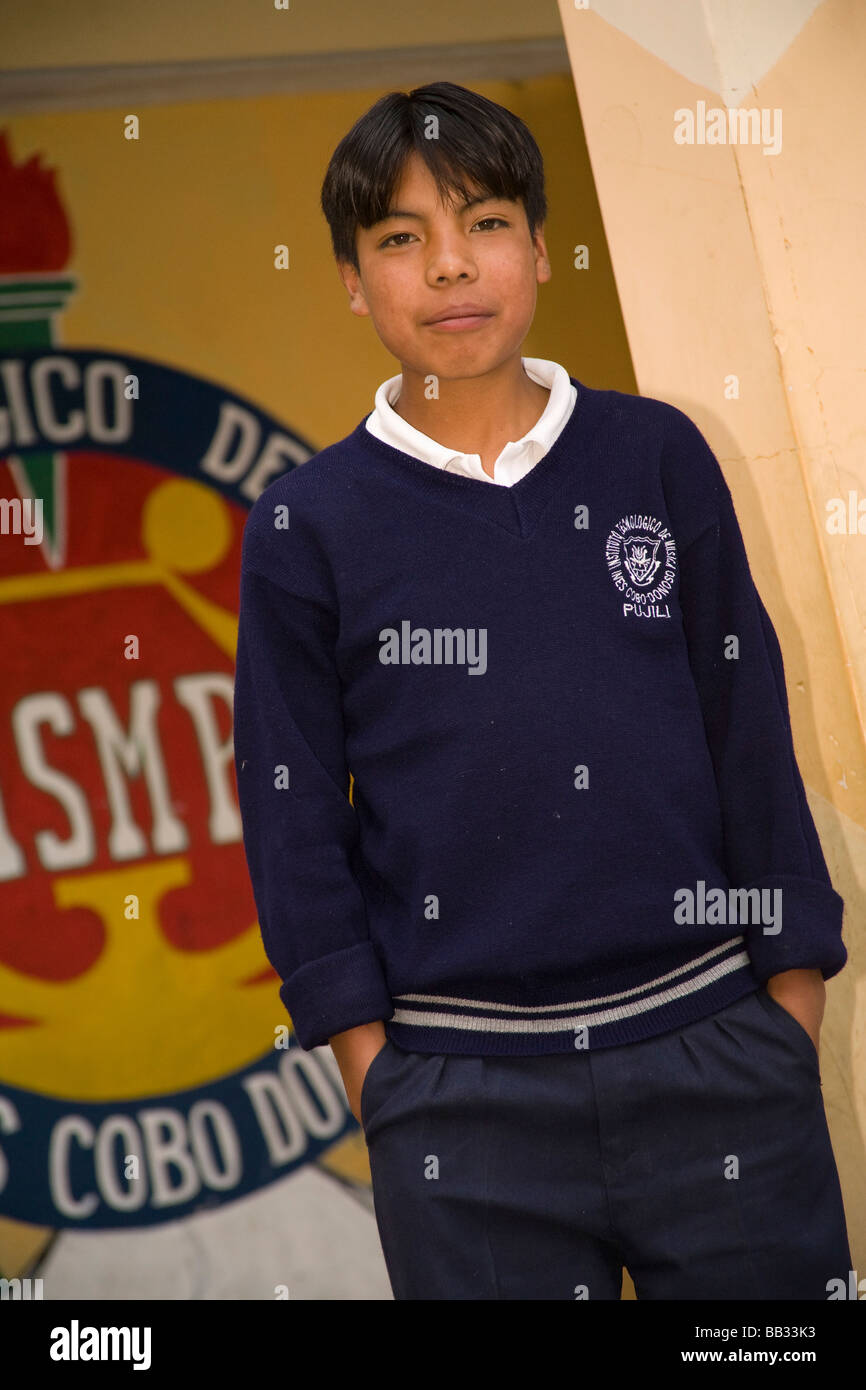 Ecuador school uniform hi-res stock photography and images - Alamy