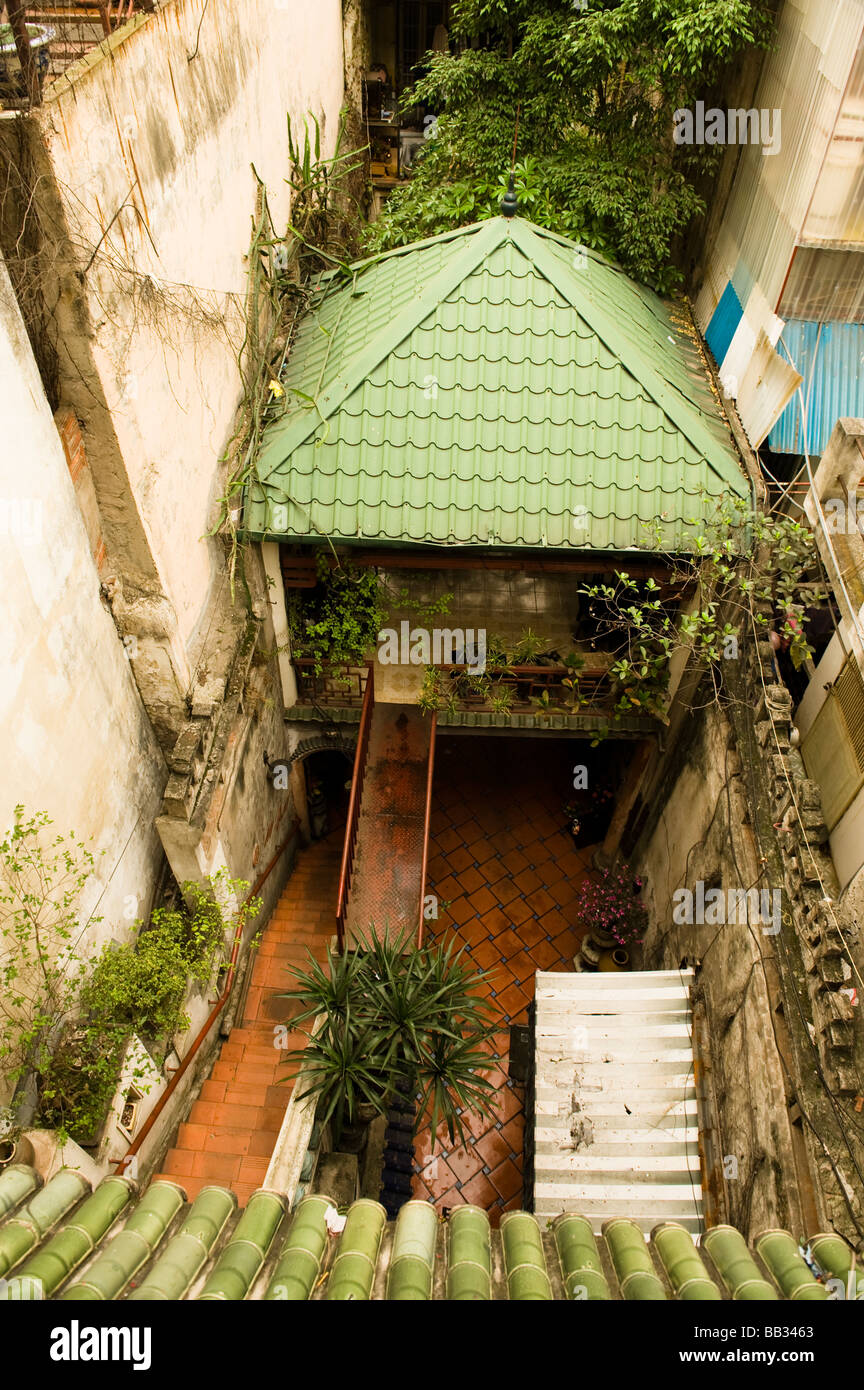 Narrow and small attached Building in Hanoi, vietnam Stock Photo - Alamy