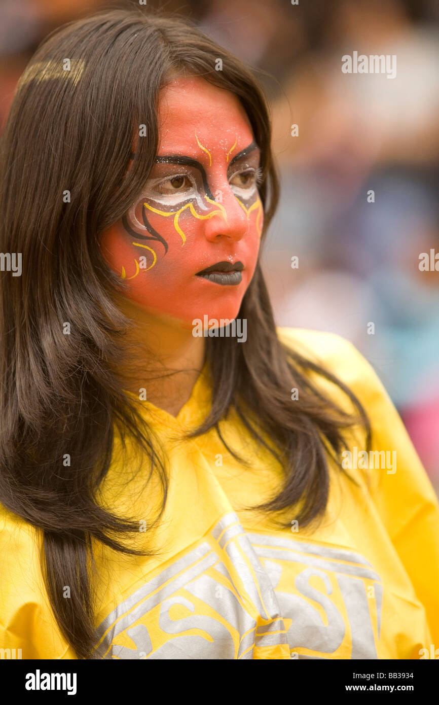 Ecuador people face paint hi-res stock photography and images - Alamy
