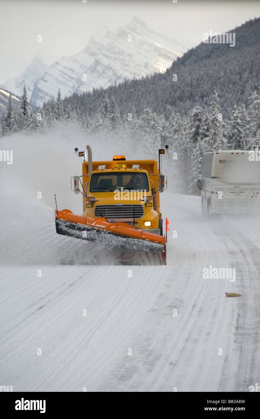Ice fields parkway and road hi-res stock photography and images - Alamy