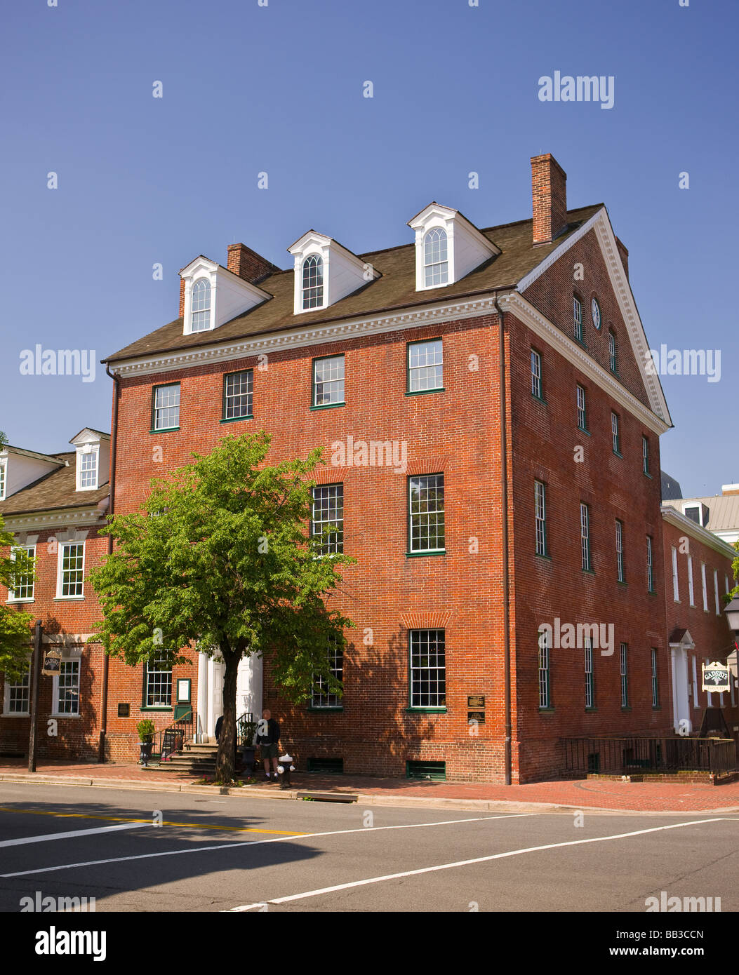 ALEXANDRIA VIRGINIA USA Gadsby s Tavern on North Royal Street in Old ...