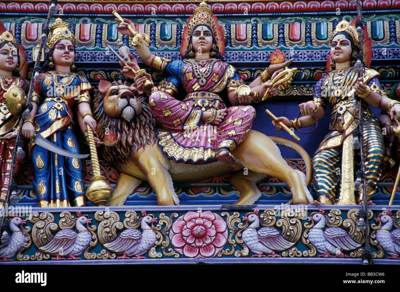 Asia, Singapore. Large, intricate sculpture Stock Photo - Alamy