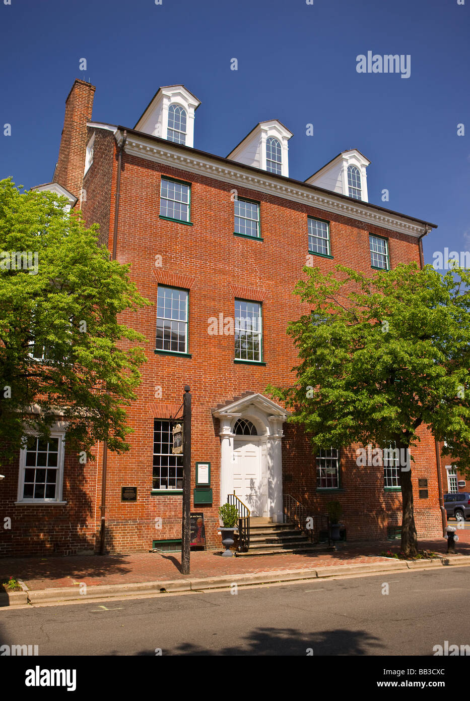 Alexandria tavern museum hi-res stock photography and images - Alamy