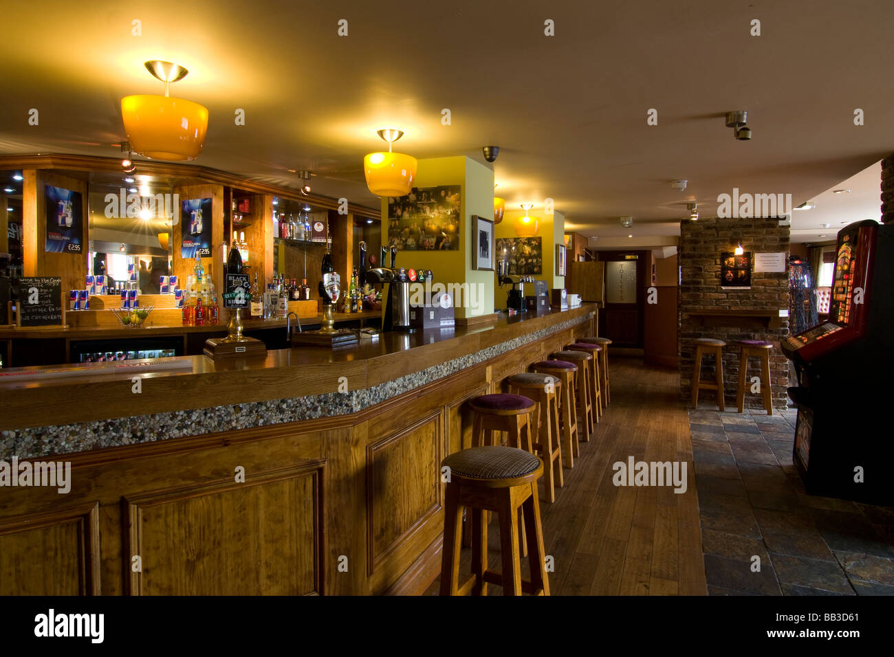 English Country Pub bar and interior Stock Photo - Alamy