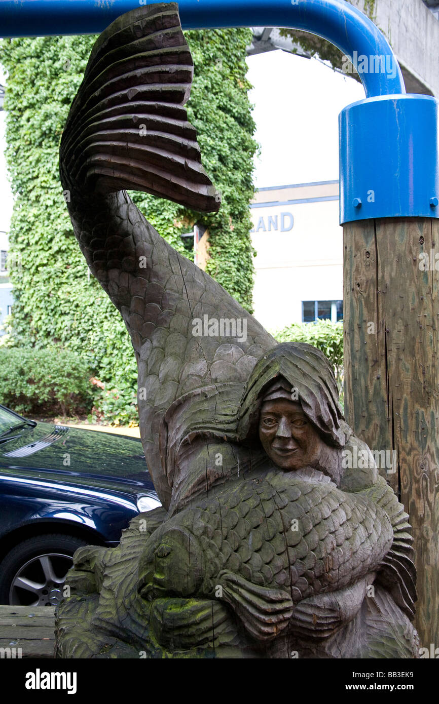 Mermaid statue vancouver british hi-res stock photography and images ...