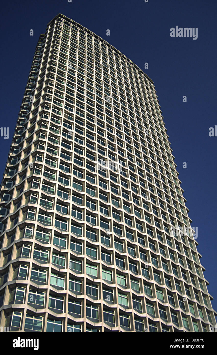 Center point tower block london hi-res stock photography and images - Alamy